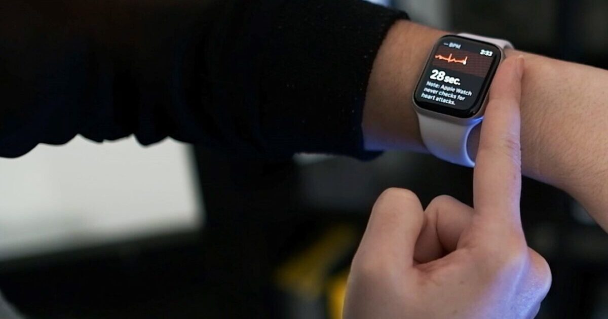 What can Apple Watch do? 5 fun things to try | Reviews.org