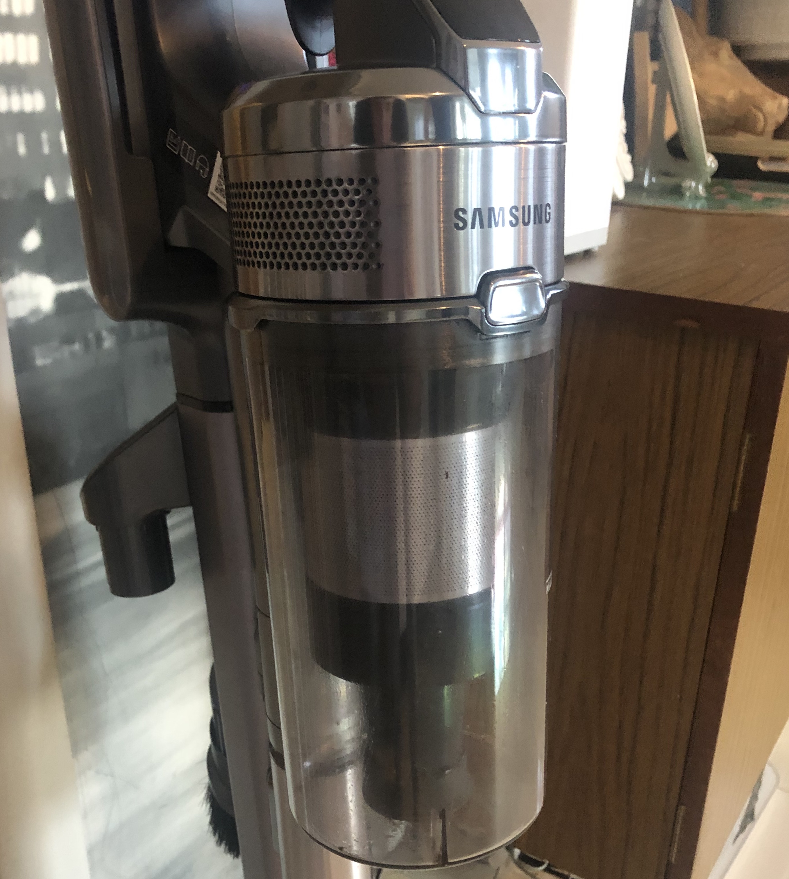 Samsung Jet 90 Complete Review | Reviews.org