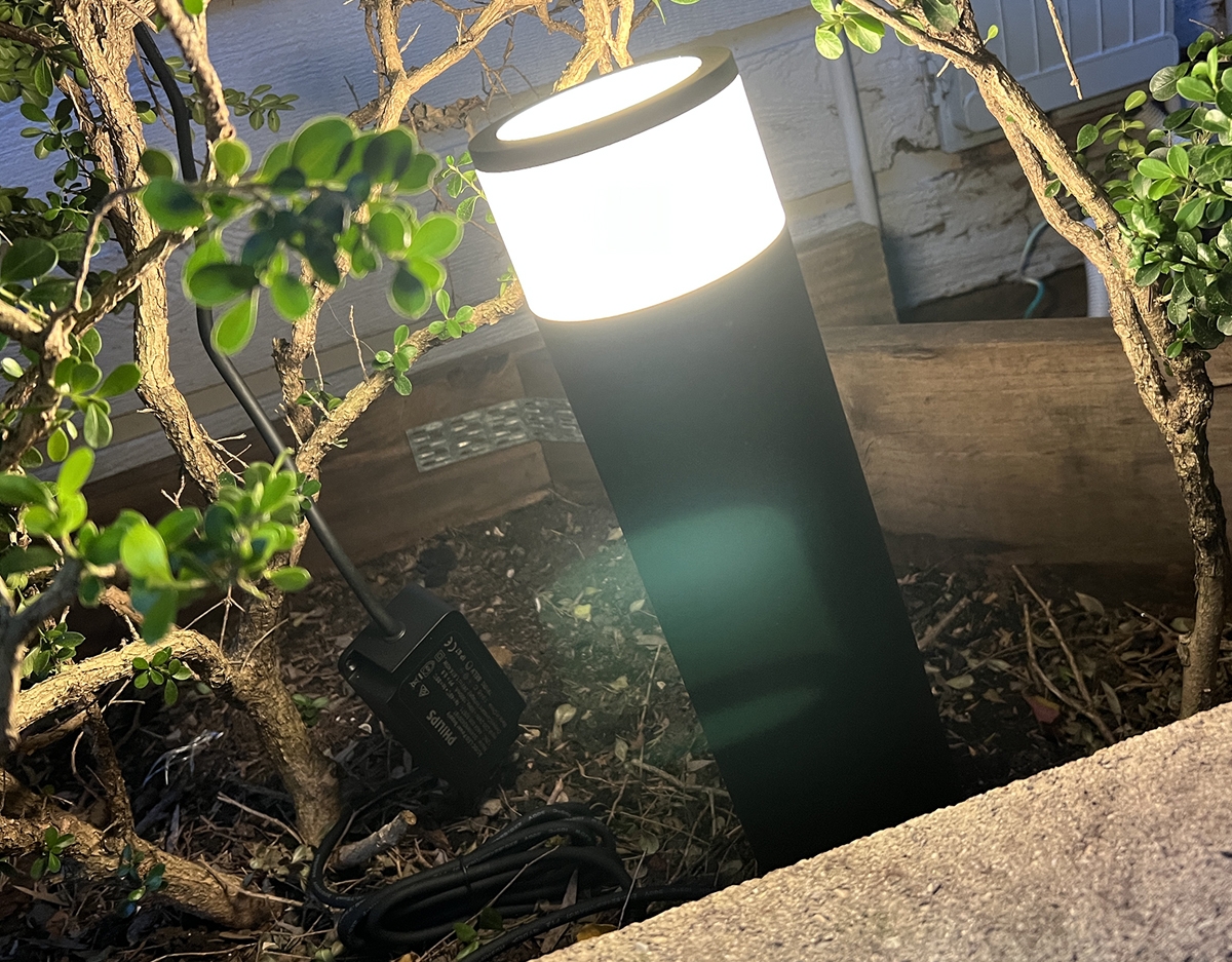 Philips Hue Calla review: The price of a vibe | Reviews.org