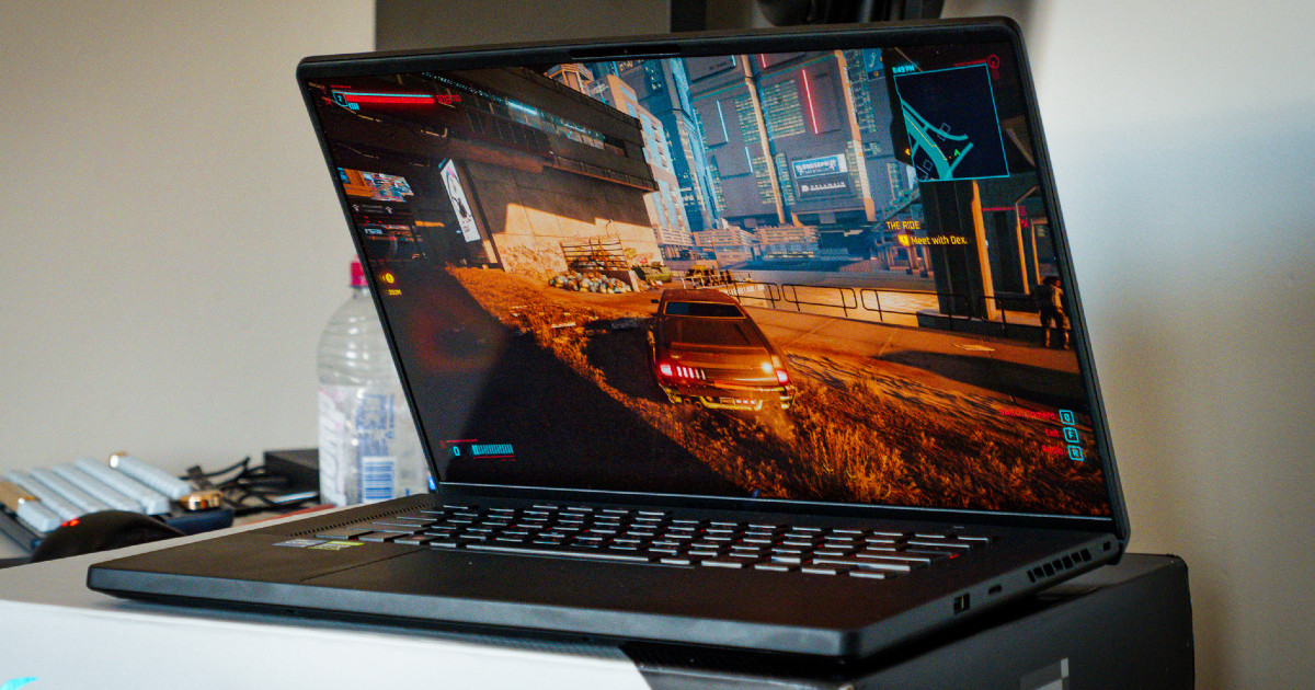 ROG Zephyrus M16 review: Comfortable wins and familiar sins | Reviews.org