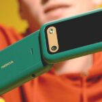 Flip phones in Australia compared: Starting at $99 | Reviews.org AU