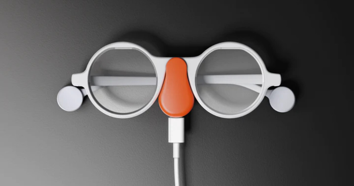 These hacker-friendly AI smartglasses sure look goofy | Reviews.org