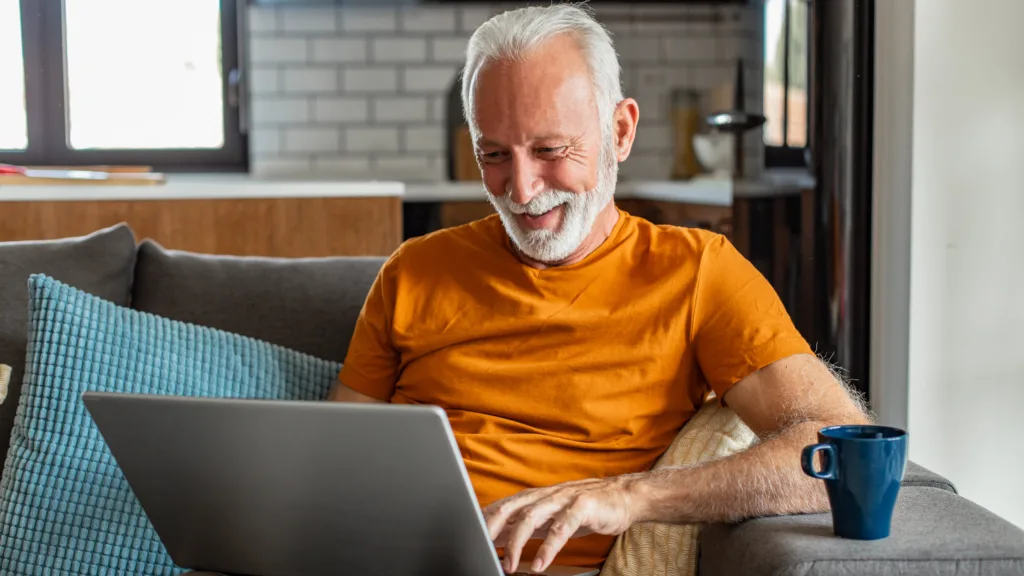 How To Lower Your CenturyLink Internet Bill | Reviews.org